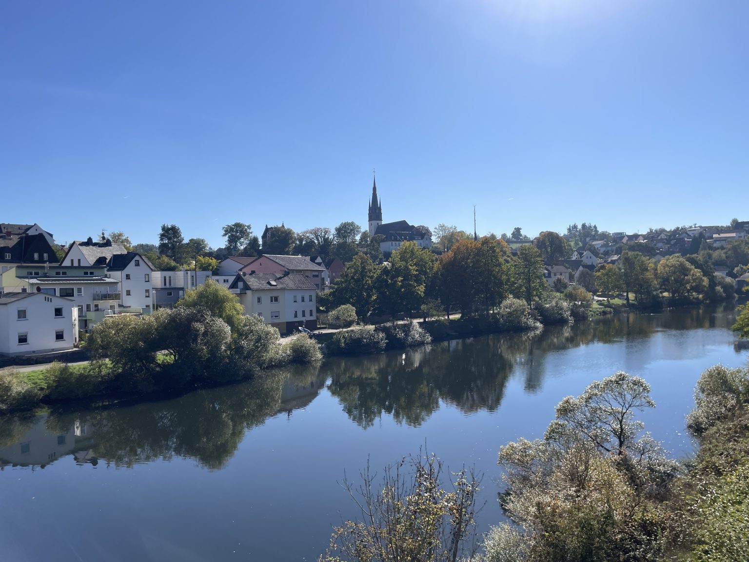 Wanderlust & Aussicht: Steilhängen an der Lahn zwischen Villmar und ...